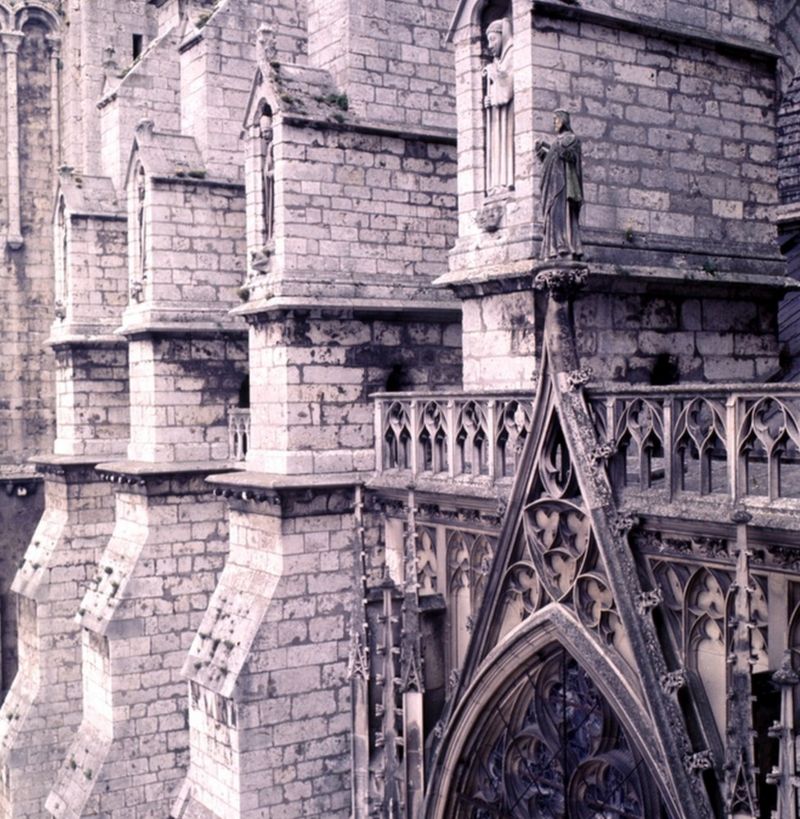 Notre-Dame: A history of Paris's beloved cathedral - BBC News