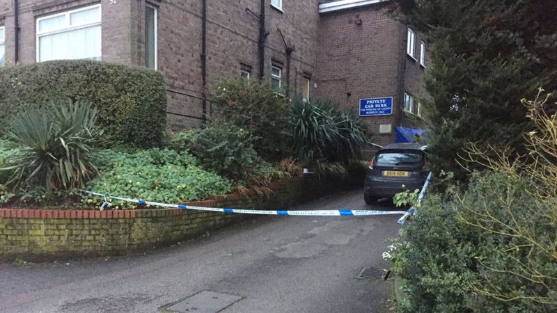 Partially clothed skeleton found in Luton was homeless man - BBC News