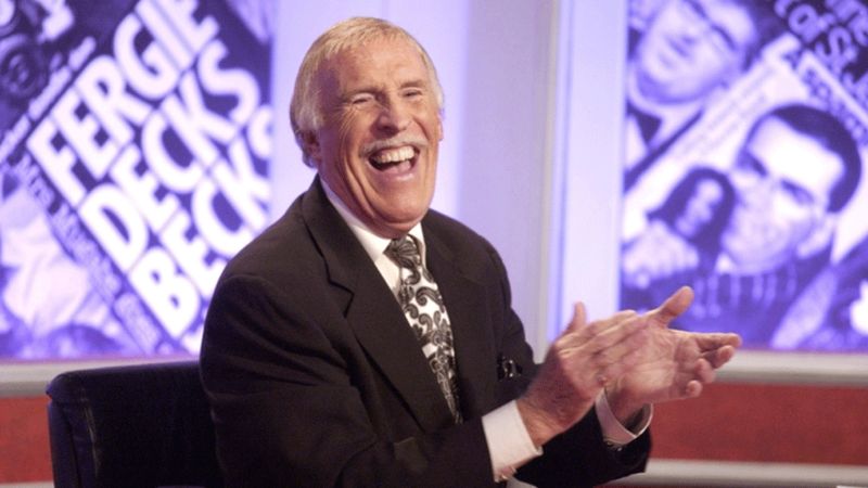 In pictures: Sir Bruce Forsyth - BBC News
