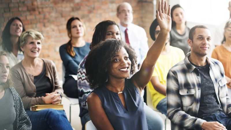 Tackling loneliness - some ideas - BBC News