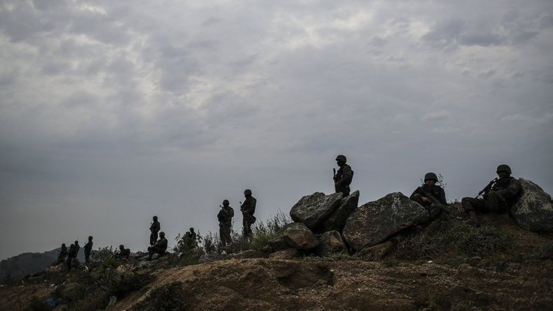 Brazil police raid Rio suburb Niteroi in crime crackdown - BBC News