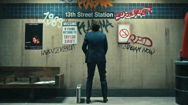Taylor Swift literally plays The Man in new video - BBC News