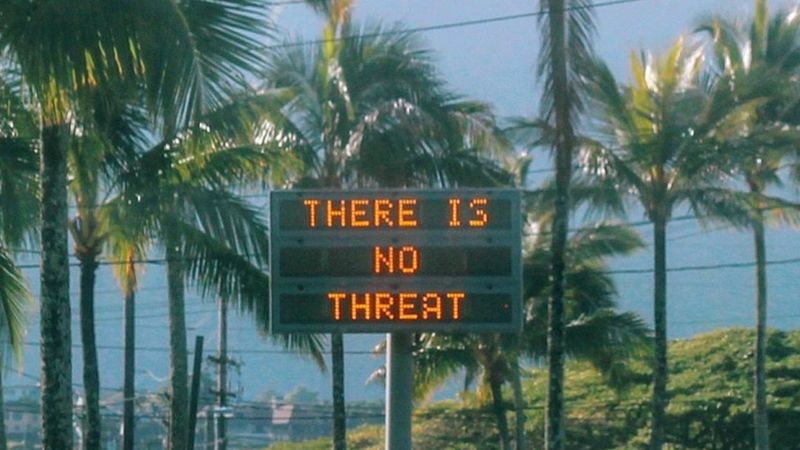 Hawaii missile alert: False alarm sparks panic in US state - BBC News