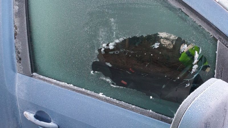 Pictures show Dumfries dangerous driver's iced-up windows - BBC News