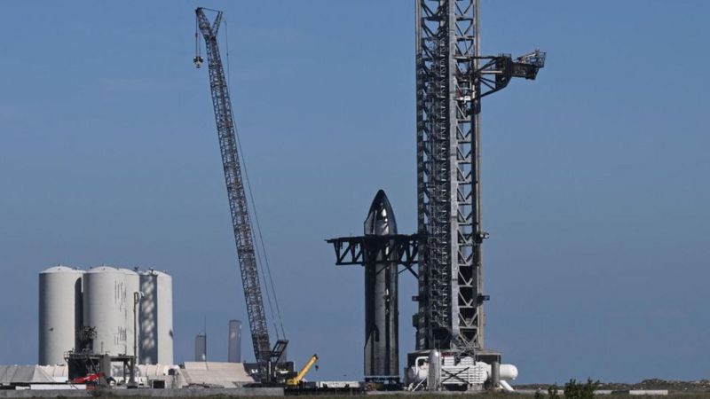 SpaceX prepares to launch world's largest rocket... again - BBC Newsround