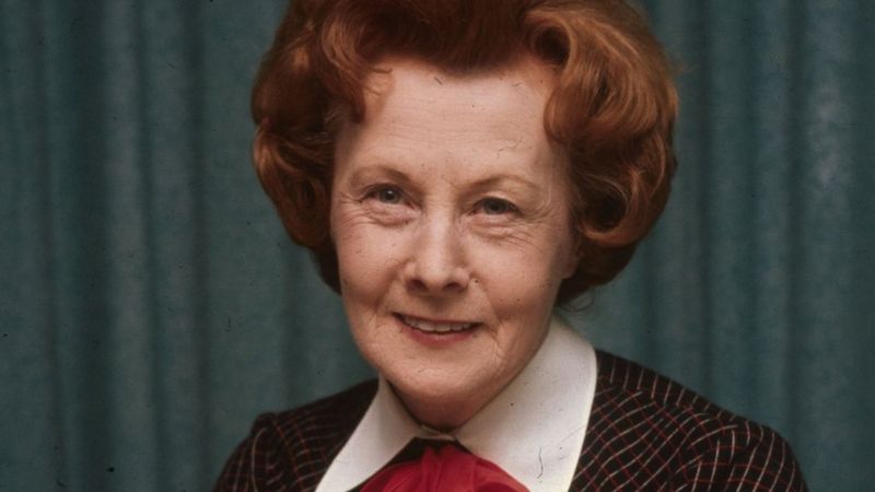 Barbara Castle: Statue plan to honour former Blackburn MP - BBC News