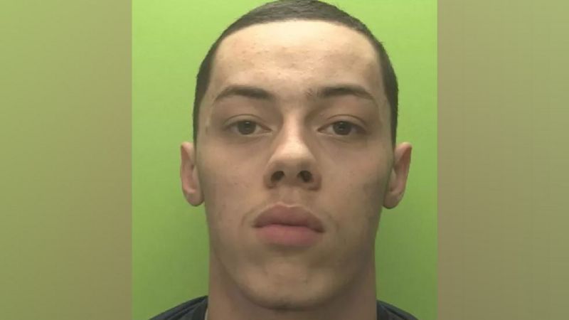 Man jailed for stabbing Nottingham police officer - BBC News