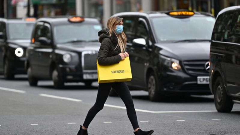 Uber: London cabbies plan to sue for damages - BBC News