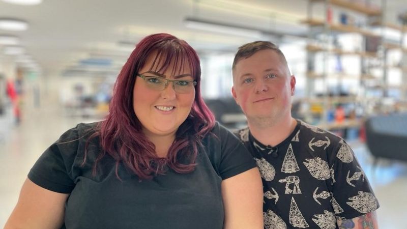 Boy's 'dream comes true' with gift of bionic arm - BBC News