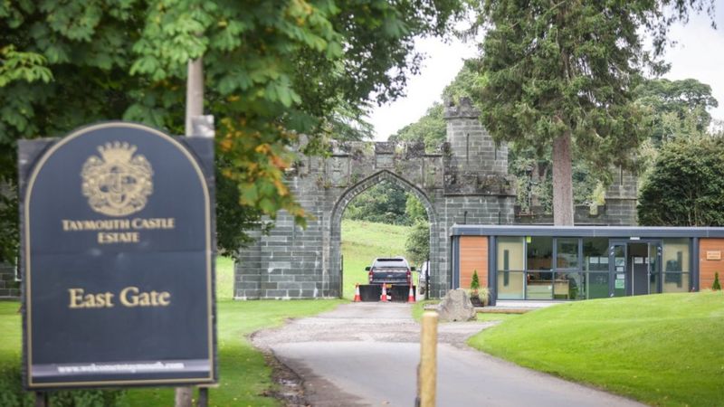 Taymouth Castle: Row over £300m redevelopment shatters peace - BBC News