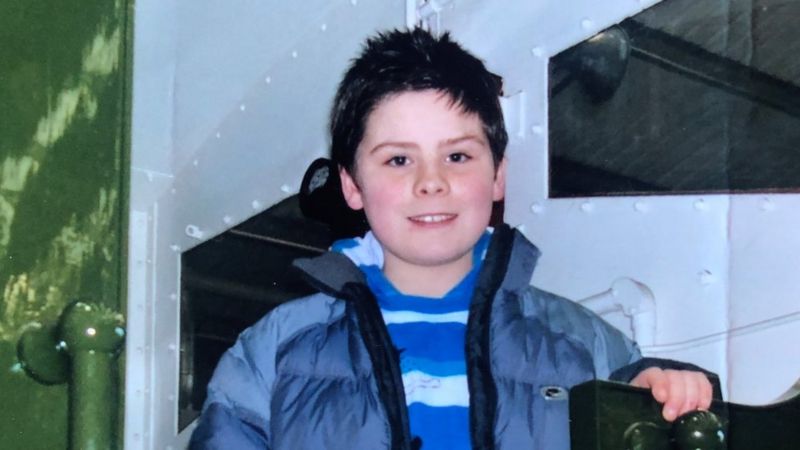 Plymouth shootings: Why was Jake Davison allowed a gun? - BBC News