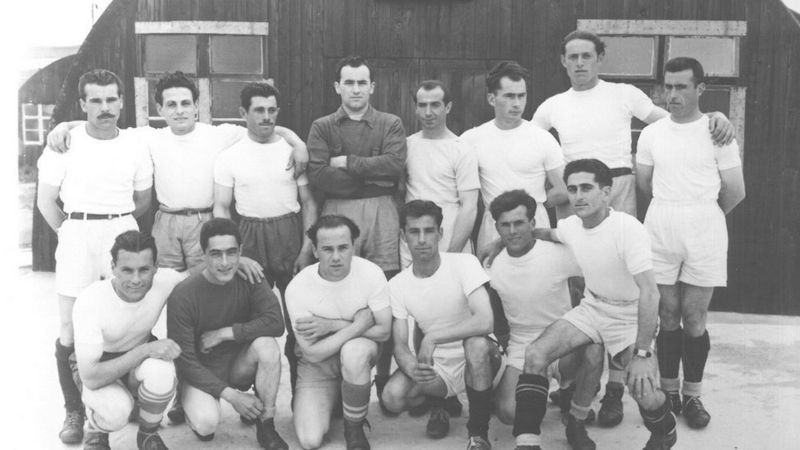 The Italian prisoners who found 'escape' in football - BBC News