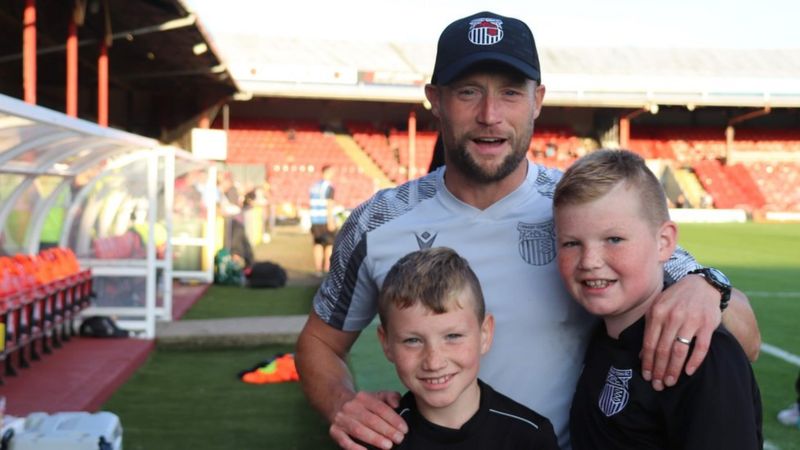 Young Reporter: Footballer Evan on overcoming arthritis to play ...