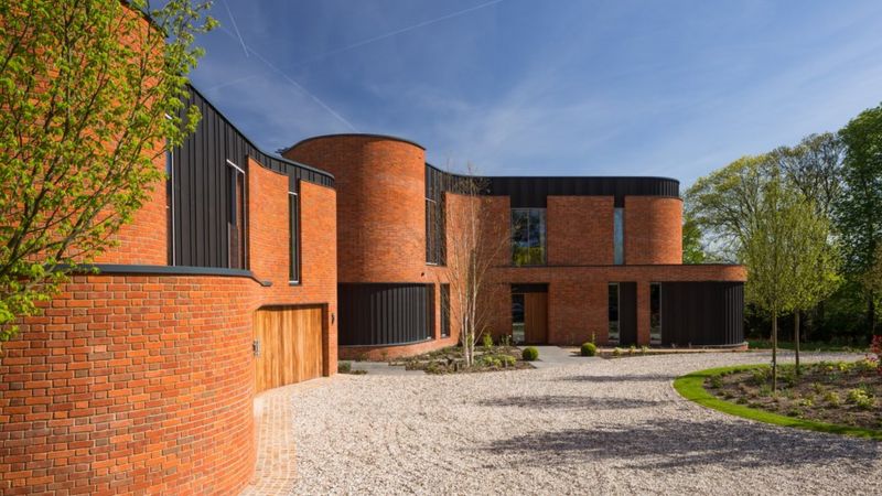 Rowan Atkinson's house among RIBA award winners - BBC News