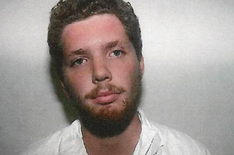 US 'kidnapper' arrested in Mexico after 24 years on run - BBC News