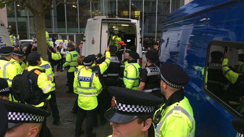 Tories greeted by large protests in Manchester - BBC News