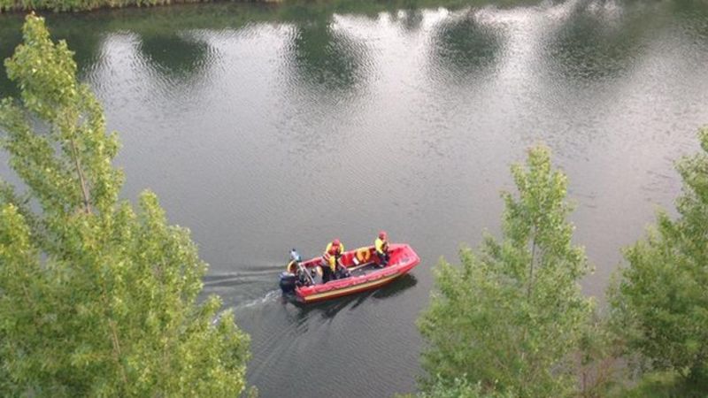Police probe after baby's body found in River Taff, Cardiff - BBC News