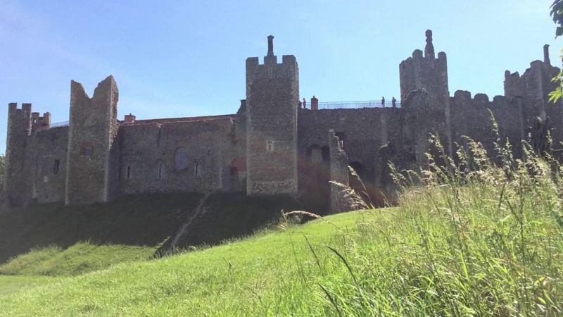 Why would you want to live in Suffolk? - BBC News