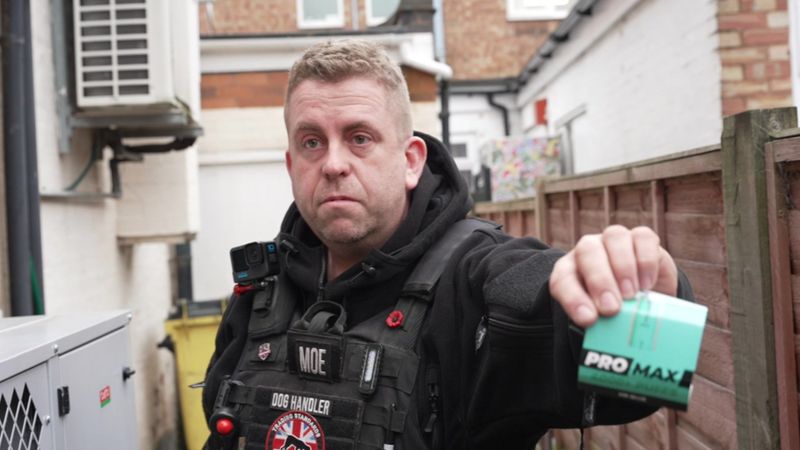 Thousands of illegal vapes uncovered in raids - BBC News