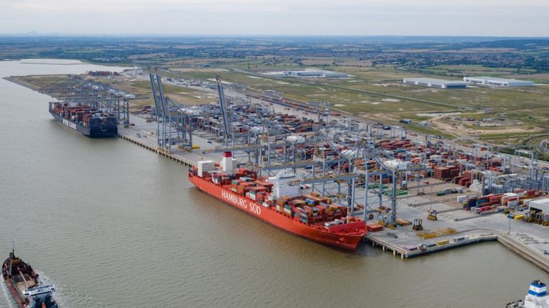 The new port trying to fulfil our shopping obsession - BBC News