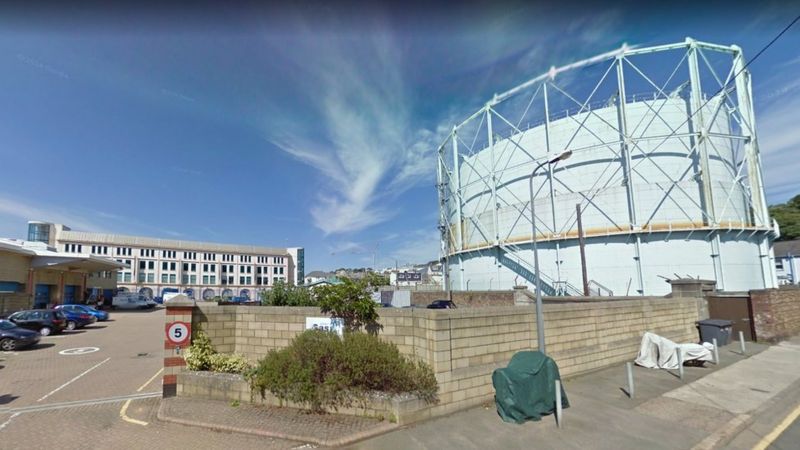 Jersey States approves Bridging Island Plan - BBC News