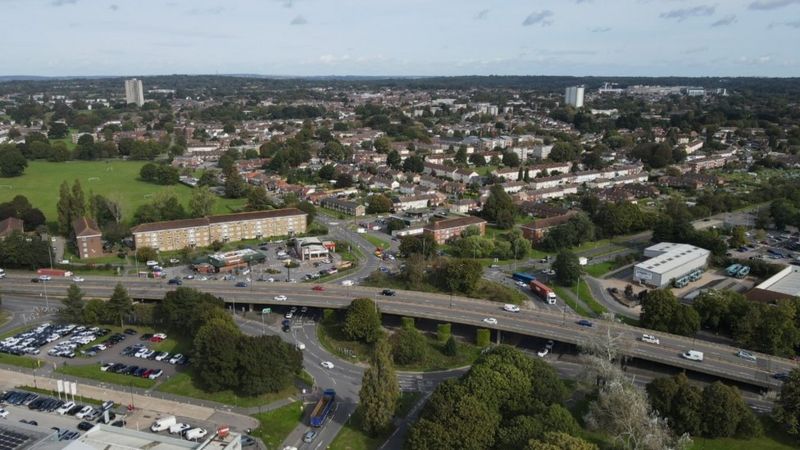 Southampton: Millbrook Flyover closures due to resurfacing - BBC News