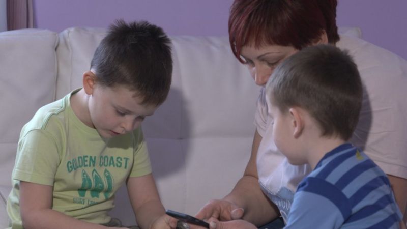 The village aiming to create a white utopia - BBC News