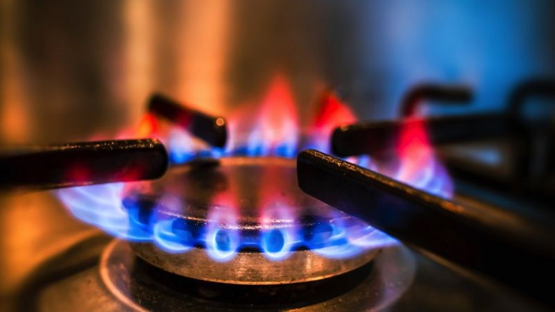 Switching to renewable energy could save trillions - study - BBC News