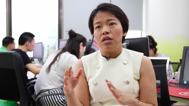 Wang Hong: China's online stars making real cash - BBC News