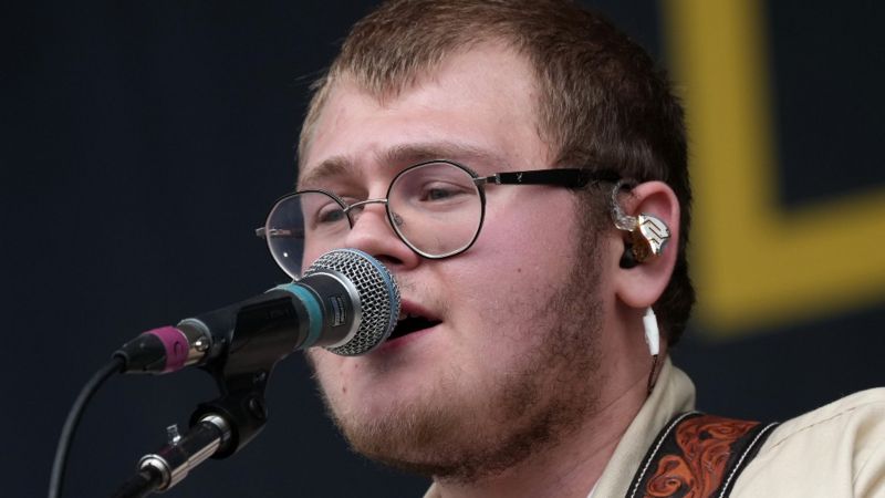 The Lathums: Wigan indie band score debut number one album - BBC News