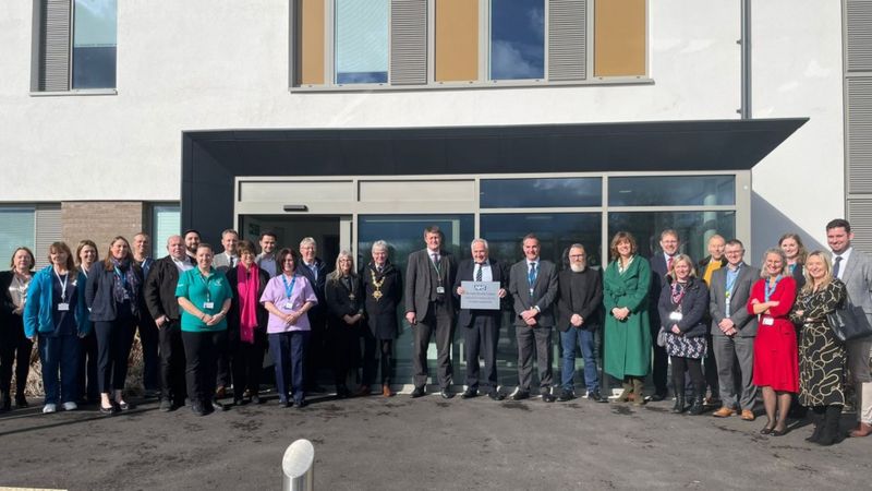 New £11m Devizes healthcare centre officially opens - BBC News