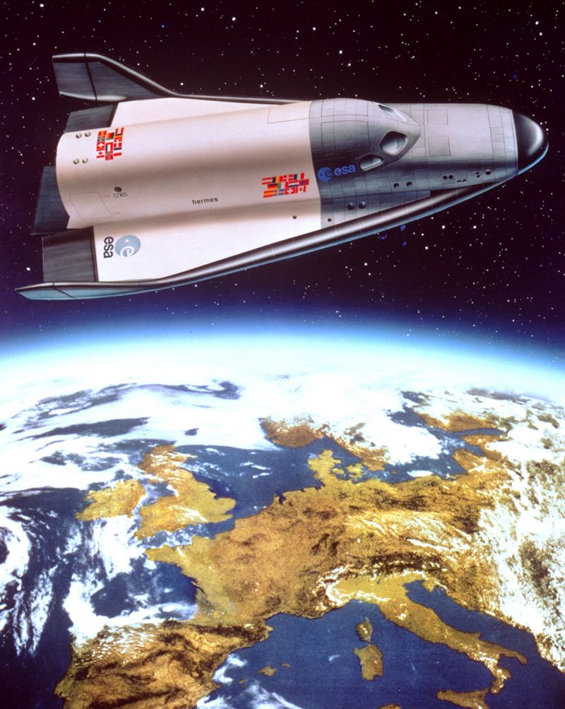 Europe risks being 'a spectator in next space race' - BBC News