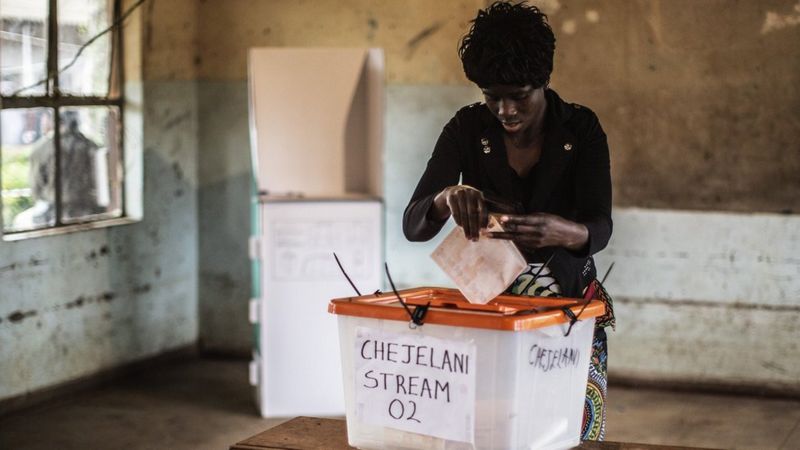 African governments show improvements but progress 'stalls' - BBC News