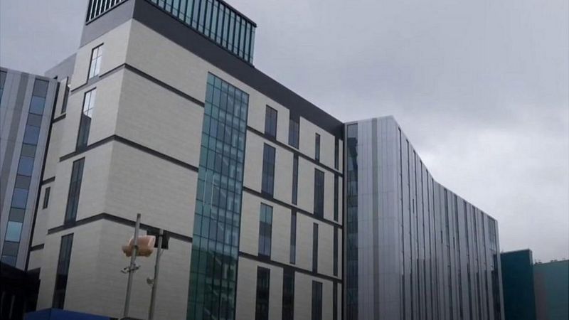 Royal Liverpool: New hospital showcases 'different way of working ...