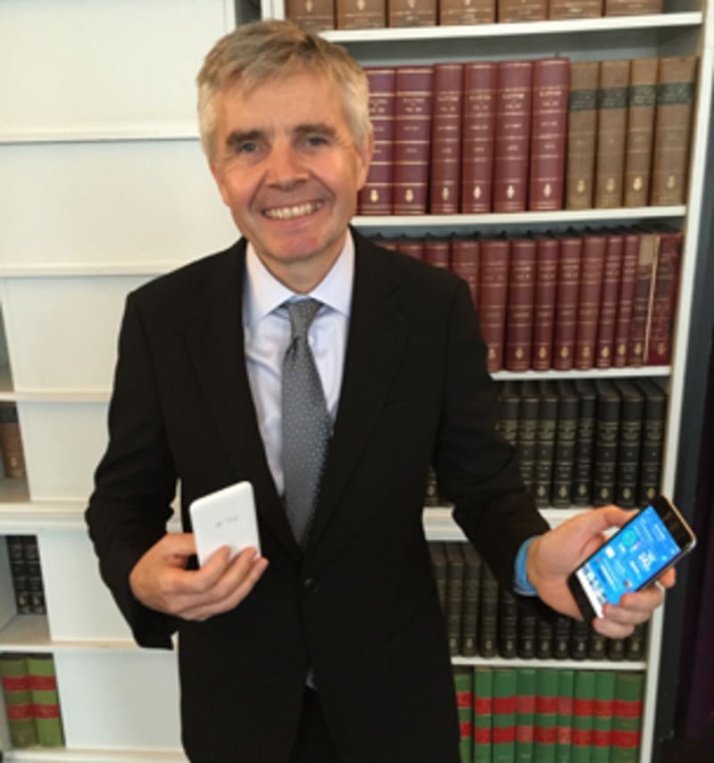 Electricity from the air - Drayson's big idea - BBC News