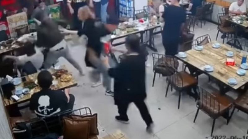 Tangshan: Chinese police deputy dismissed over attack on female diners ...