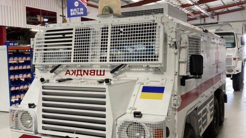 Yorkshire-built armoured ambulances bound for Ukraine - BBC News