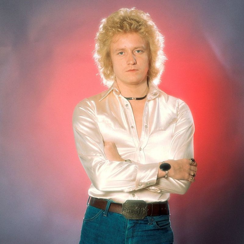 John Miles, best known for his rock ballad Music, has died - BBC News