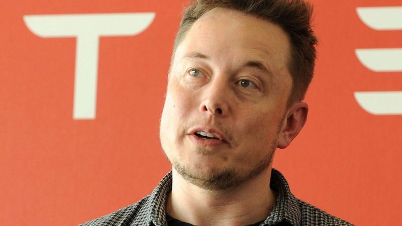 Elon Musk bids to build Chicago travel pods - BBC News