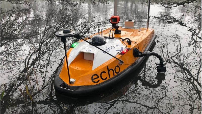 Sonar used to detect underwater beaver burrows - BBC News
