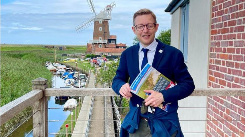 North Norfolk MP Duncan Baker resigns from government - BBC News