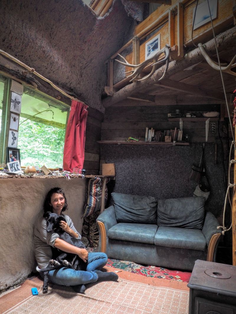 In pictures: Living off-grid - BBC News