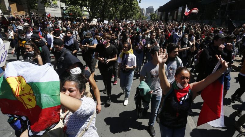 Protestas en Chile: la imagen de la multitudinaria marcha pacífica que ...