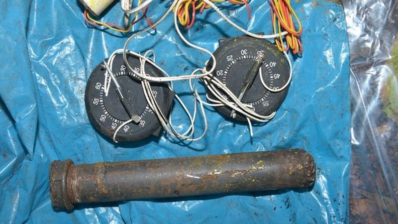 New IRA 'develops new under-car bomb' - BBC News