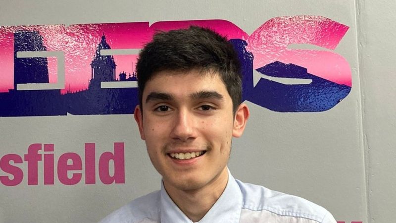 New bus driver recruits to boost services - First West Yorkshire - BBC News