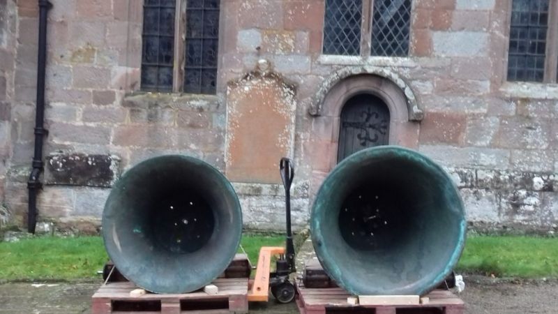 Brough Church bells leave tower after 500 years - BBC News