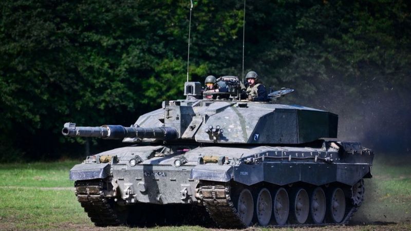 Depleted uranium shells: Why are they used and are they harmful? - BBC News