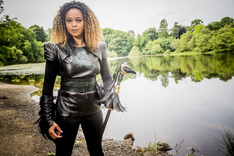 Cult TV series Raven to be made in Cairngorms - BBC News