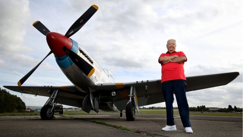 Pilot reunited with plane he flew during World War Two - BBC News