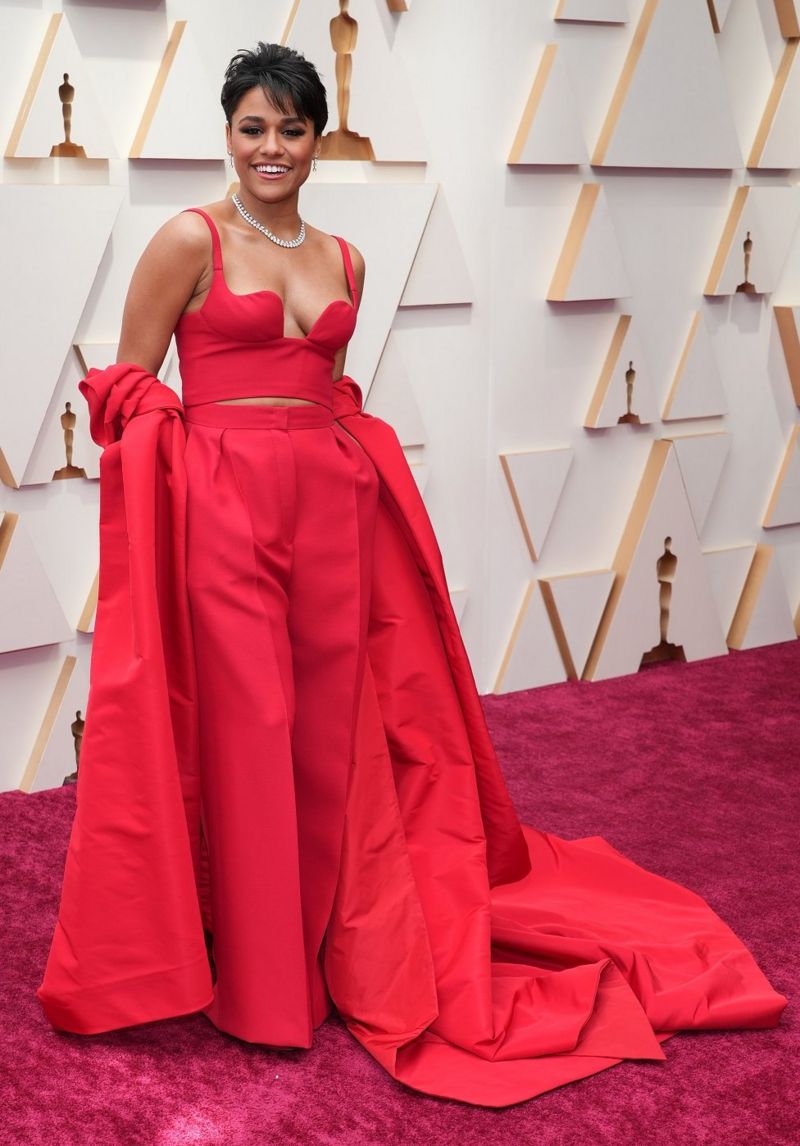 Oscars fashion: Red carpet in pictures - BBC News